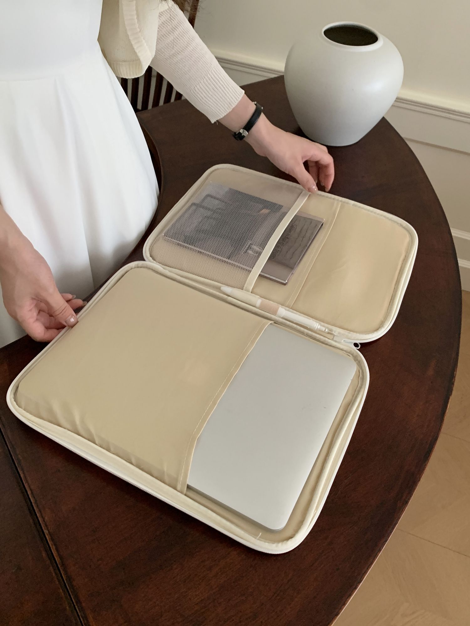 Korean Style Laptop Bag, Floral Multiple Compartments Shockproof Tablet ...