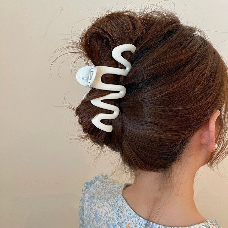 1pcs Sweet Cream Color Wave Clip Back Head Hair Clip Hair Clip Shark ...