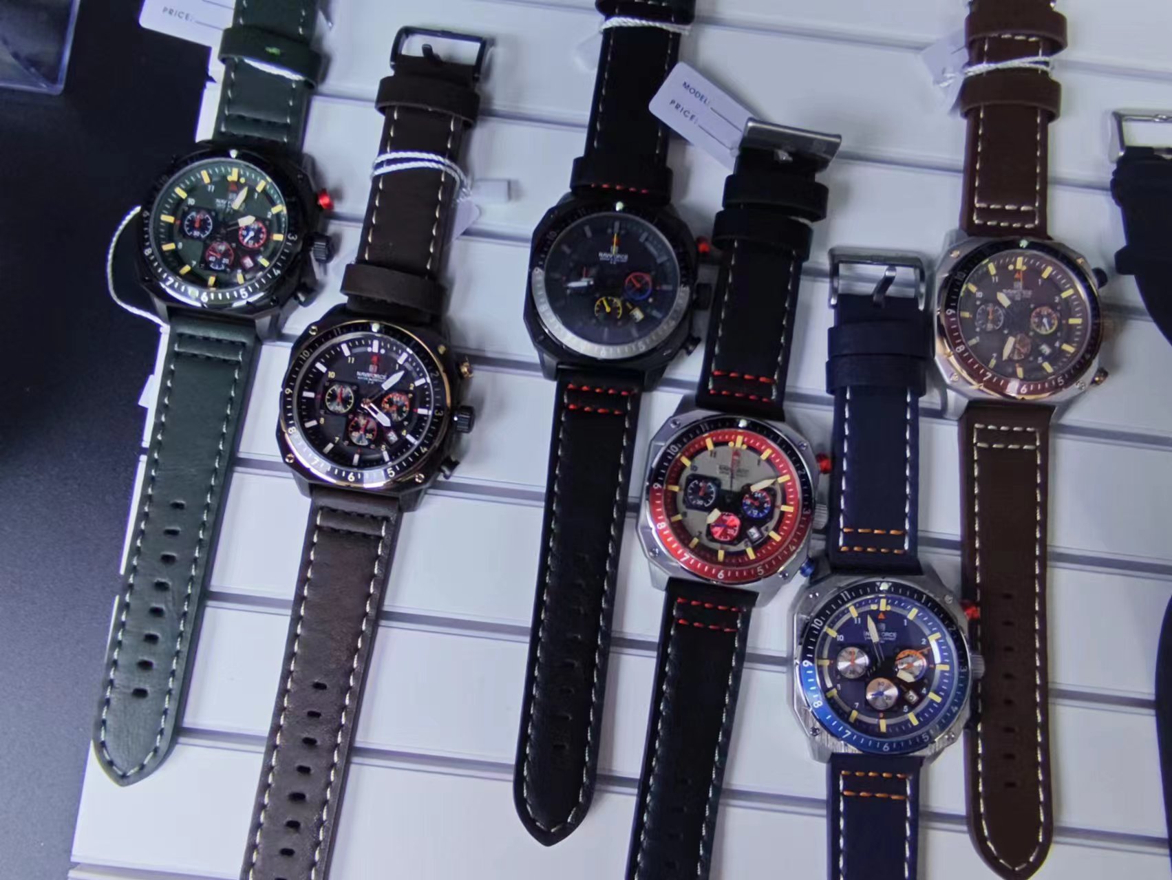 NAVIFORCE 8057 Men's Watch Fashion Leather Strap Multifunctional ...