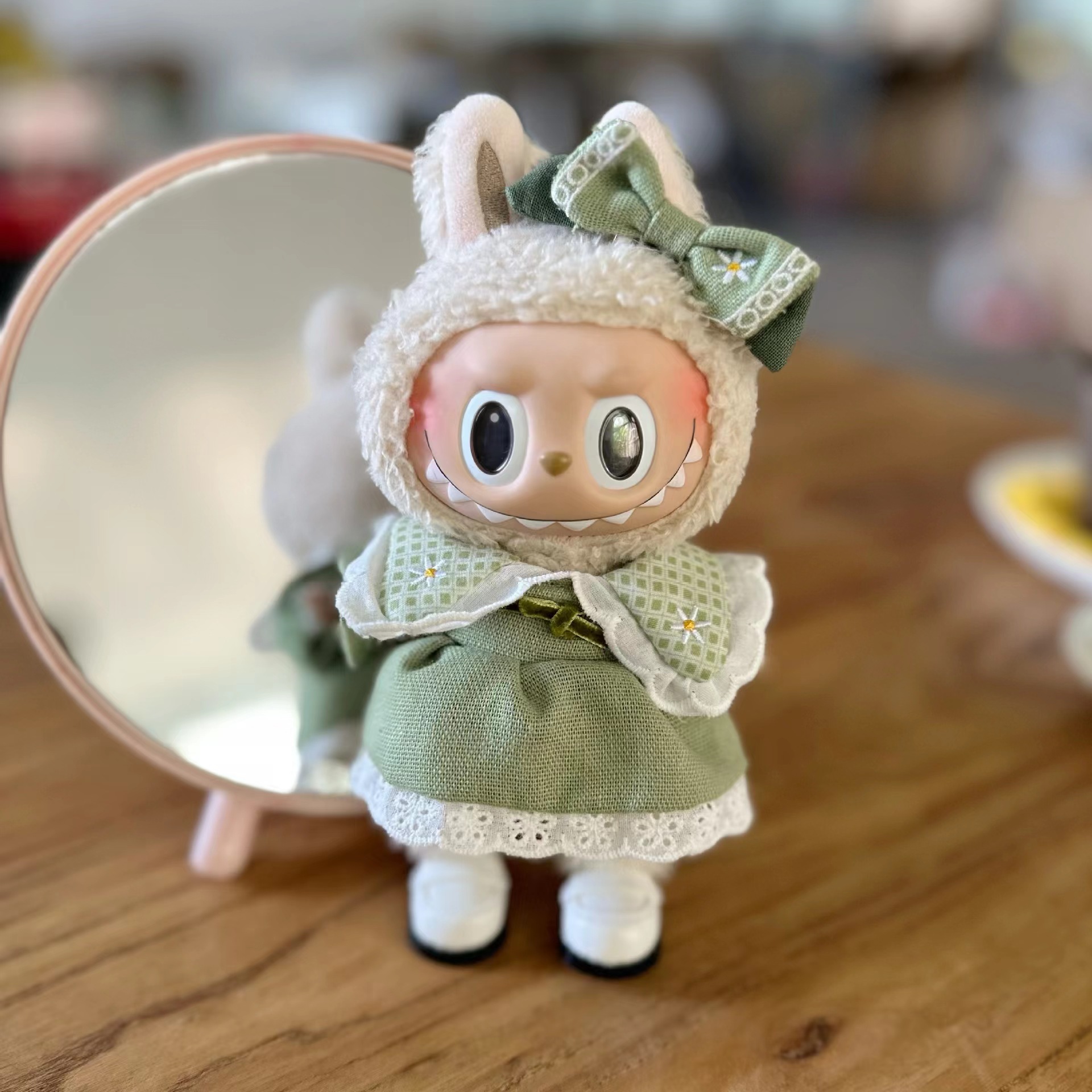 Labubu macaroon collection green dress for 17cm V1 Labubu | Shopee ...