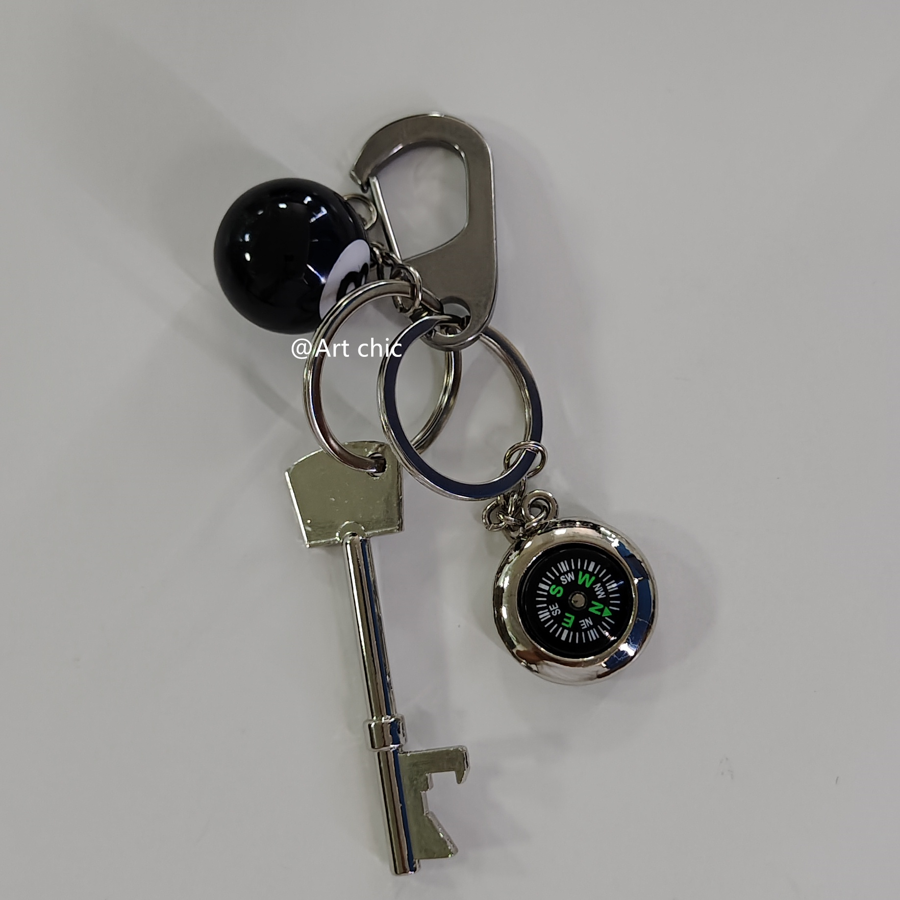 New paddle keychain paired with circular compass, trendy black 8 ...