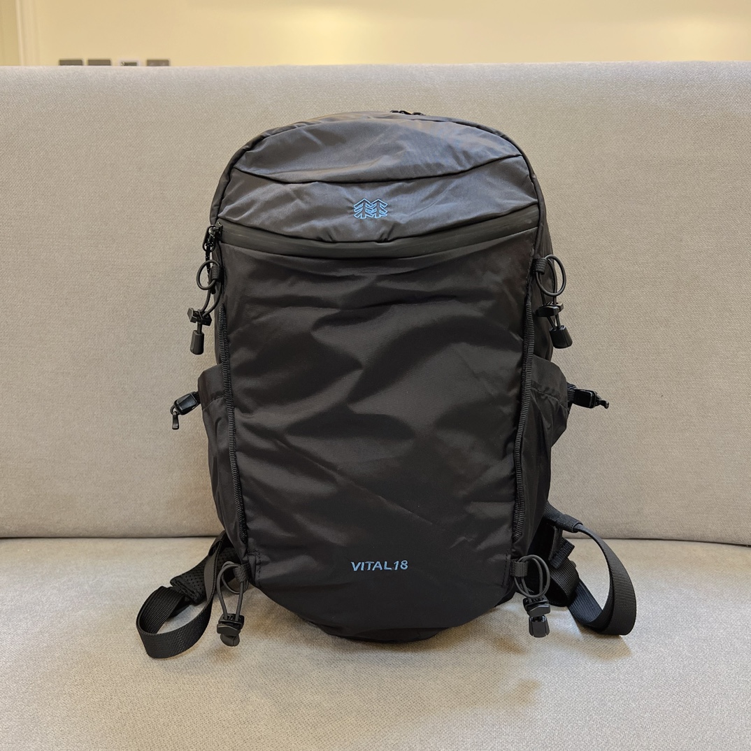 KOLON SPORT Vital 18 Unisex Backpack 18L 2Color | Shopee Philippines