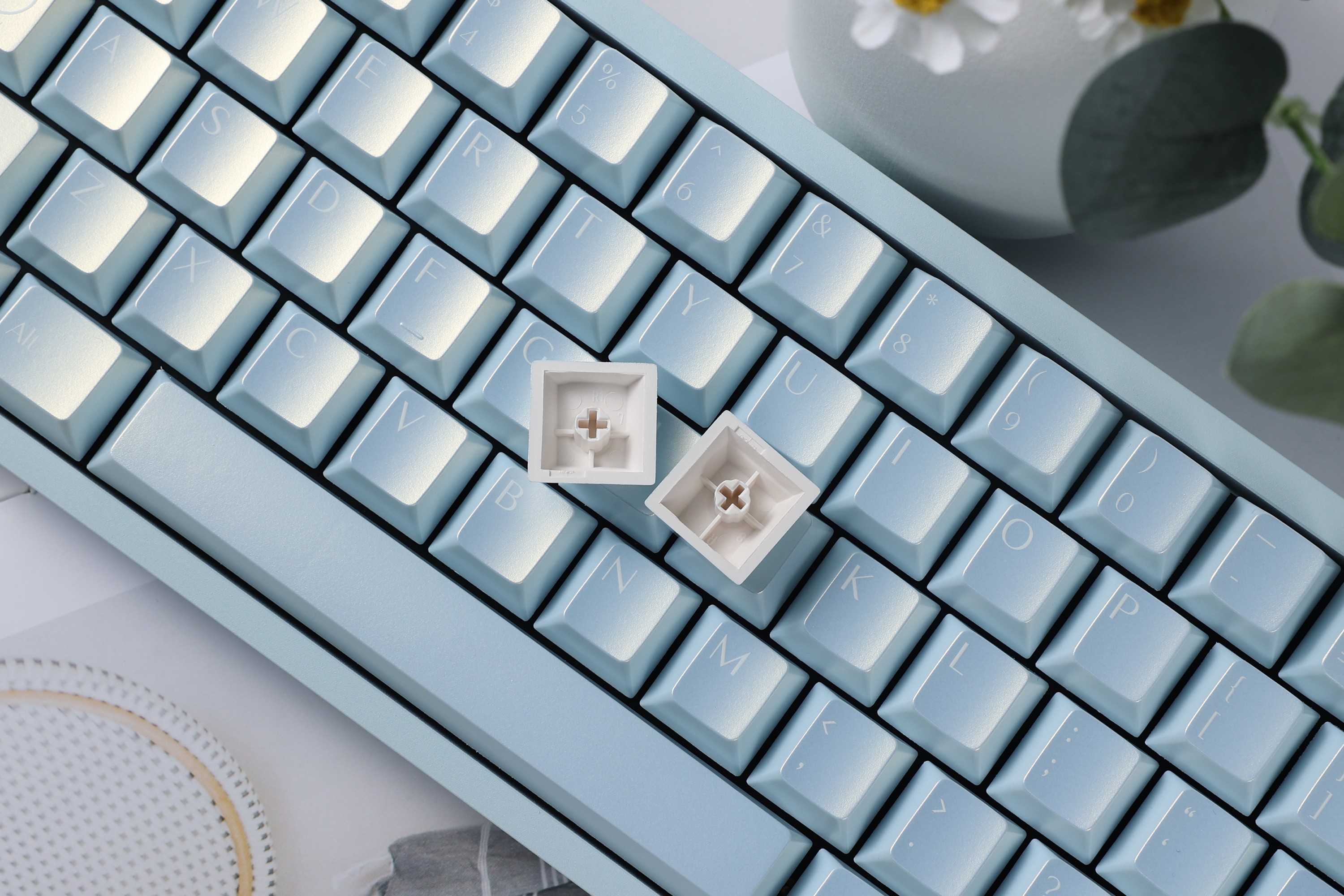 Pearlescent Moonlight White Cherry profile keycaps | Shopee Philippines