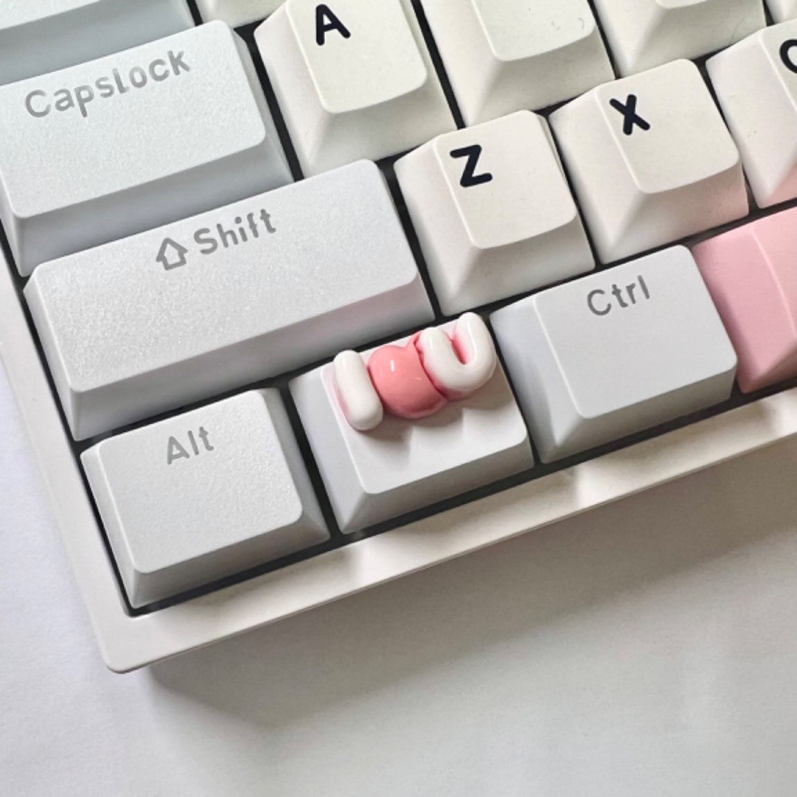 1.25U 1.5U Ctrl / Tab Personalized Keycaps Cloud Bow Cross Axis ...