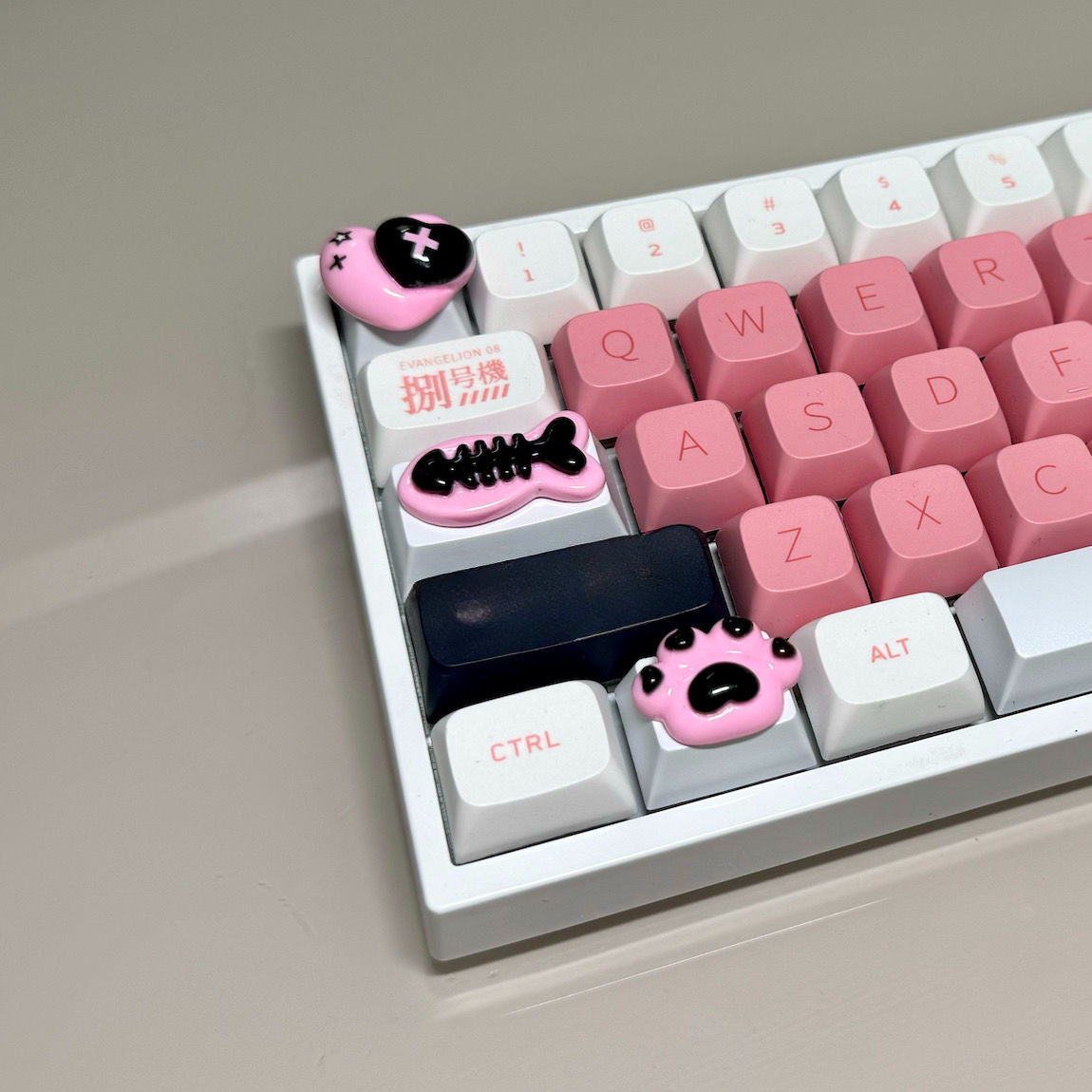 Sweetheart Black and Pink Cat Personalized Keycap Cross Axis Mechanical ...