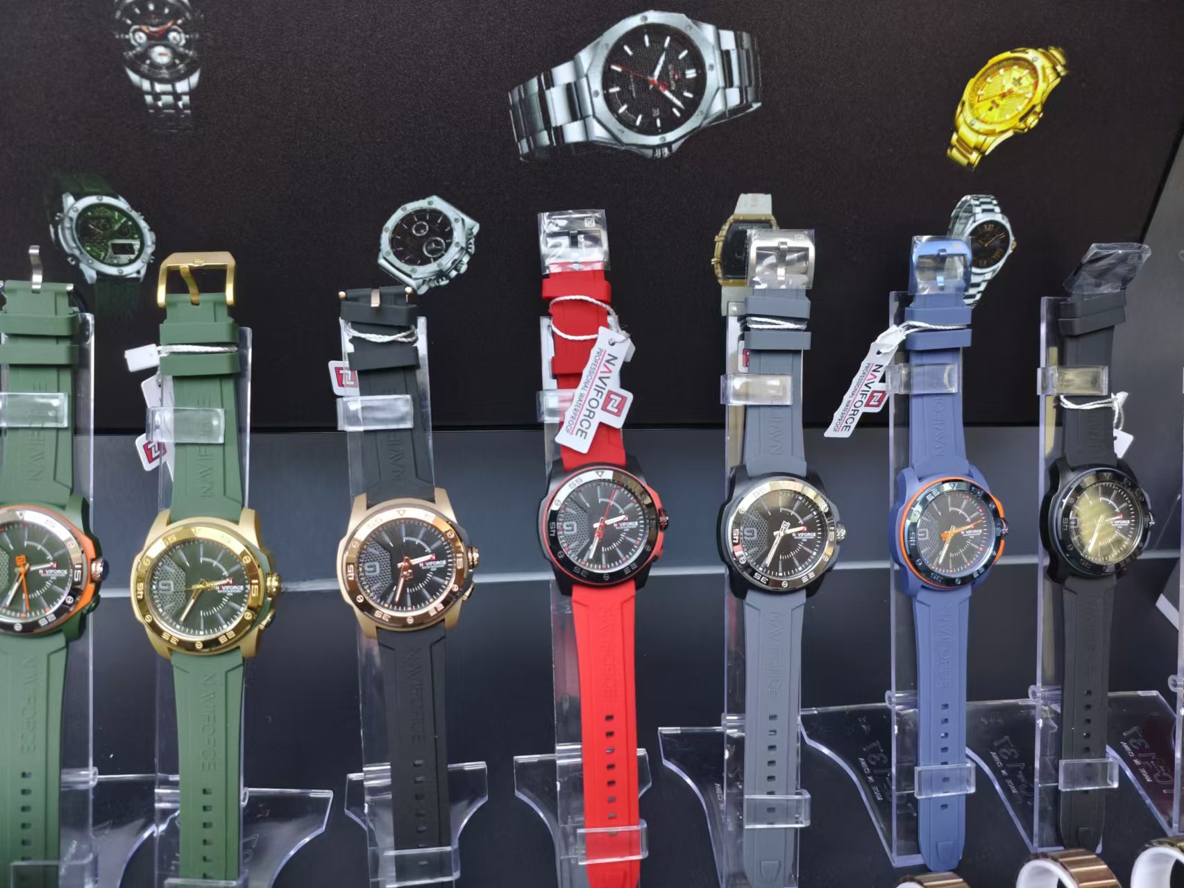 Naviforce 7112 Men's Watch Fashion Sports Silicone Strap High Quality ...