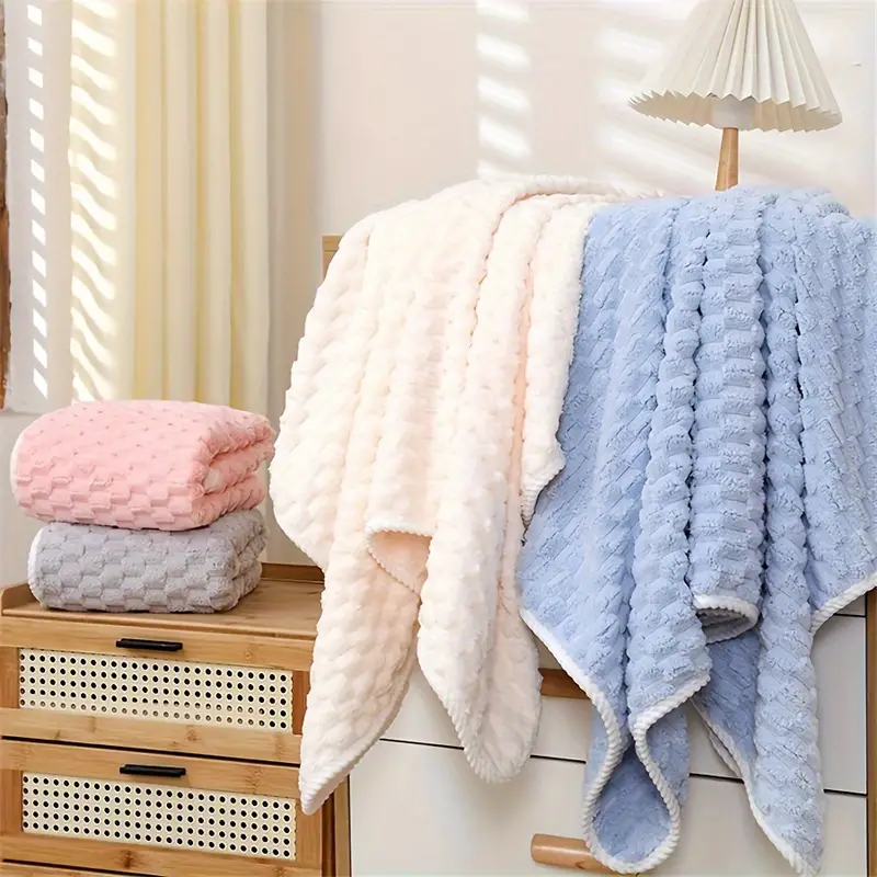 Velvet Towels and 2in1 Set Colorful Bath Towel Non Shedding Material ...