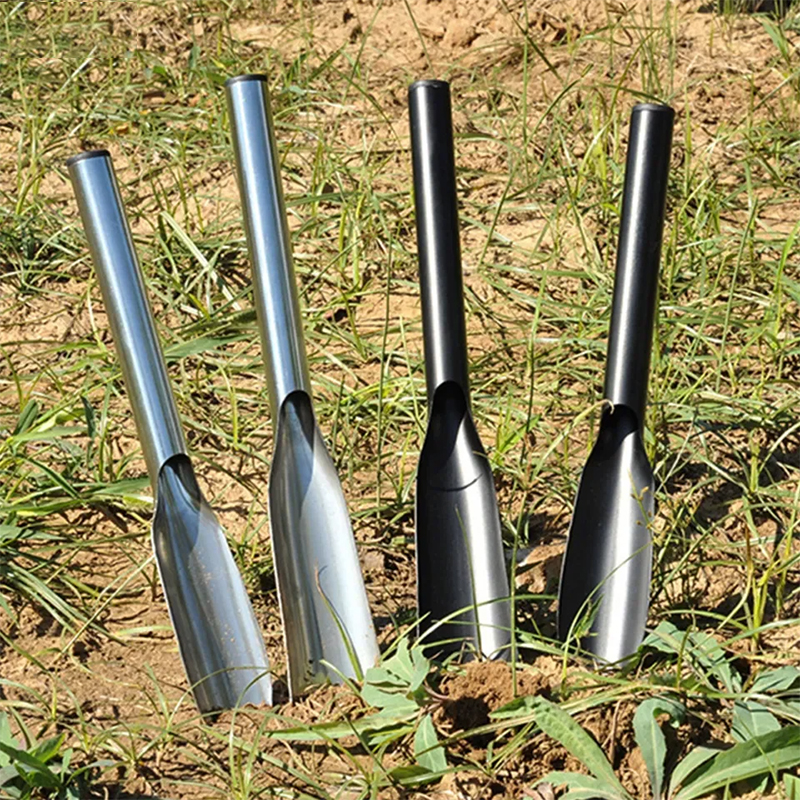 Digging shovel garden loosening soil digging vegetables pulling grass ...