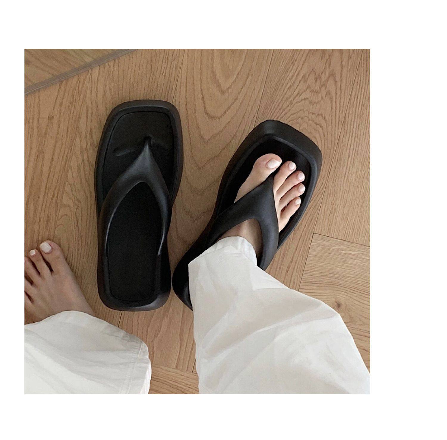 New fashionable flip flops for women | Shopee Philippines