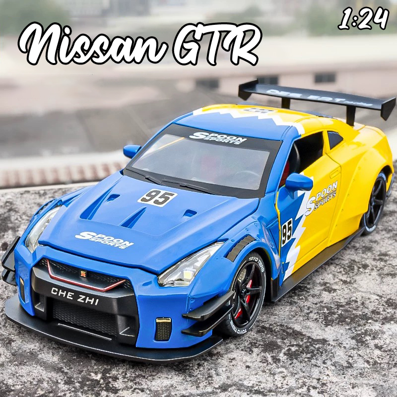1:24 Scale Nissan GTR Spray Alloy Car Model Diecast Car Sound Light Car ...