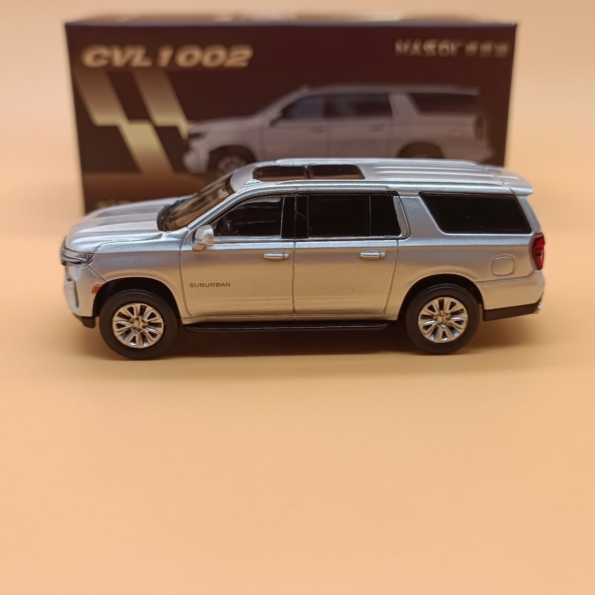 MASDI 1/64 Chevrolet Suburban Diecast car Car Model Simulation Alloy ...