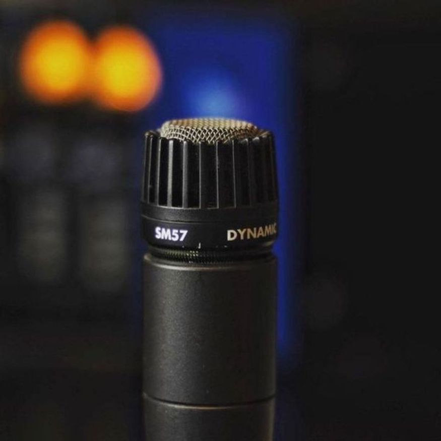 Shure SM57 Is a Wired Dynamic Radio Head Microphone And Is a ...