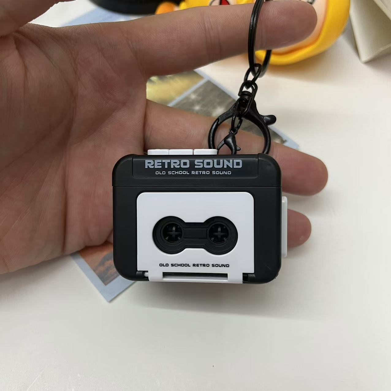 Mini Retro Recorder Tape Keychain Creative Tape Recorder Keychain Mini ...