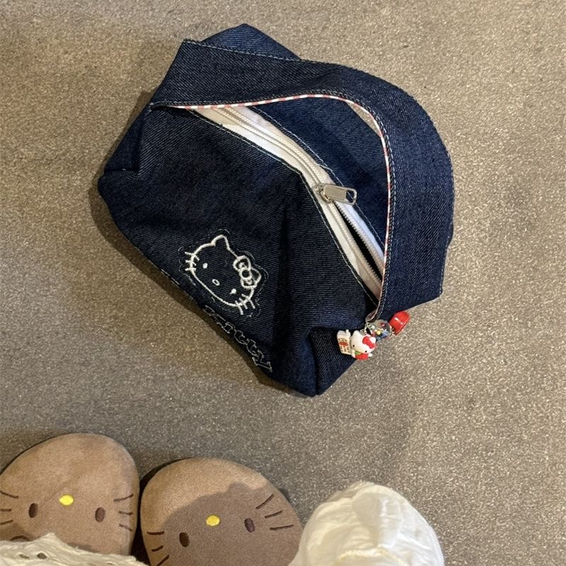 Denim kitty Retro Embroidered Hand-Carrying Portable Cosmetic Bag Lunch Box Travel Mini Pillow ...
