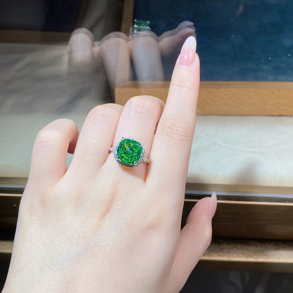 S925 Sterling Silver Crushed Ice Cut Emerald High Carbon Diamond ...