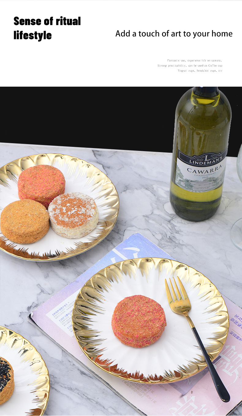 Gold Rimmed Petal Shaped Ceramic Dinner Plate High End Style Dinner ...