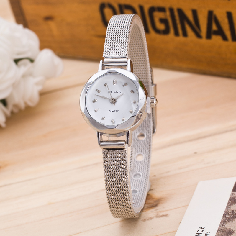 Elegant Mini Women's Quartz Watch: Trendy Mesh Band & Sophisticated ...
