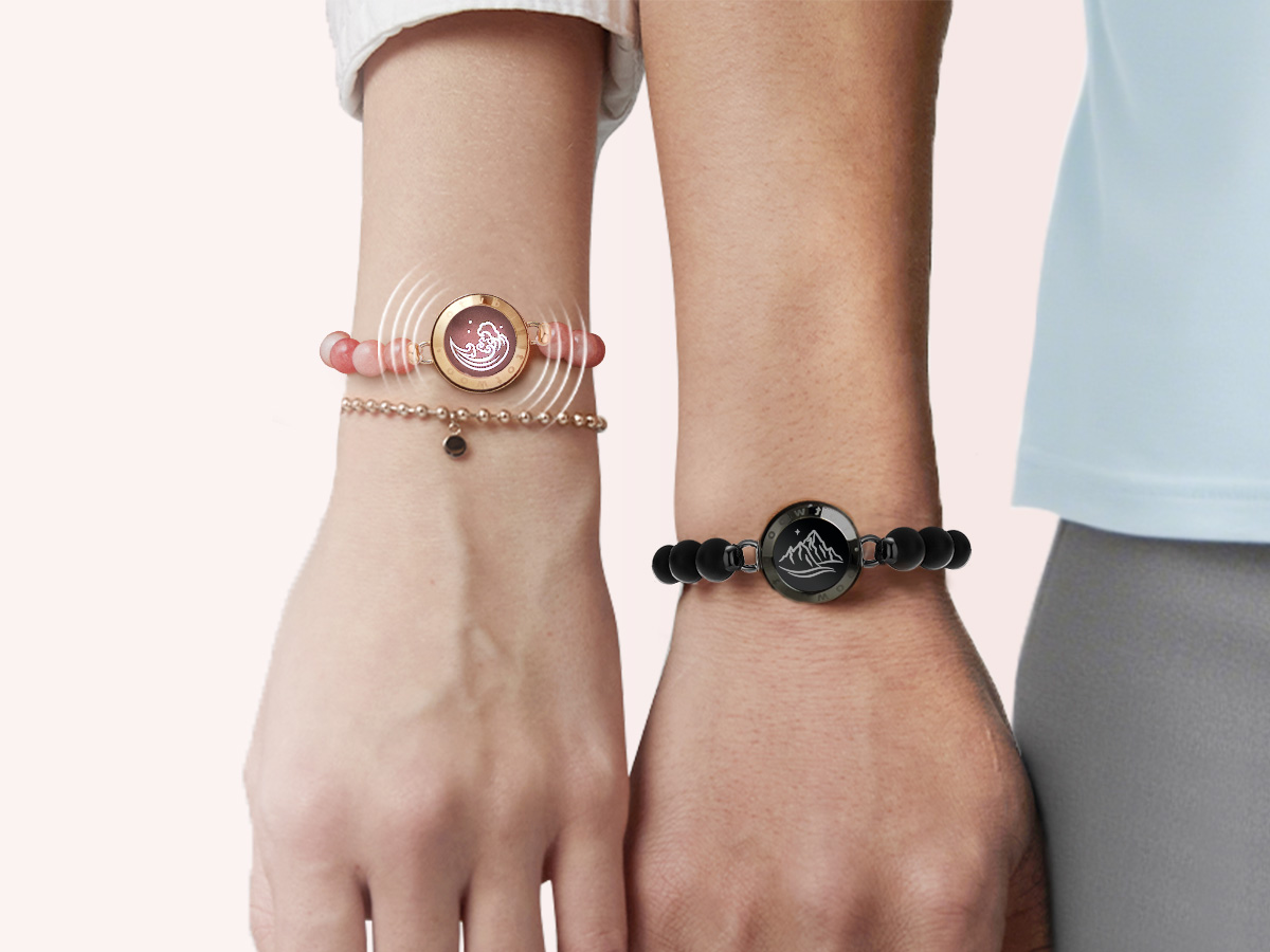 TOTWOO Long Distance Touch Bracelet for Couples Natural Black Matte ...