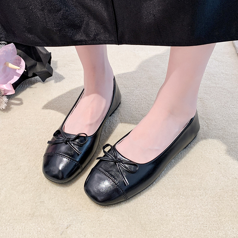 Women's Color Block Ballet Flats - Soft Surface Comfort Design | Mary ...