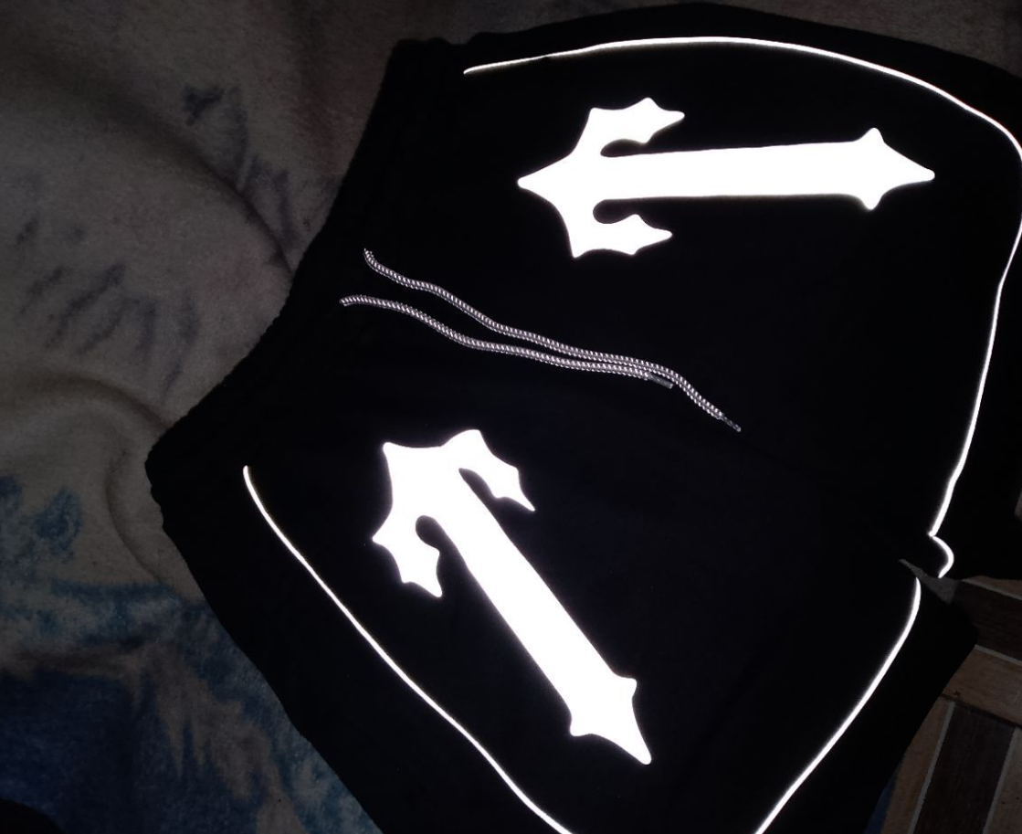 Trapstar Sword Reflective Printed Letter Summer Sports and Leisure Men ...