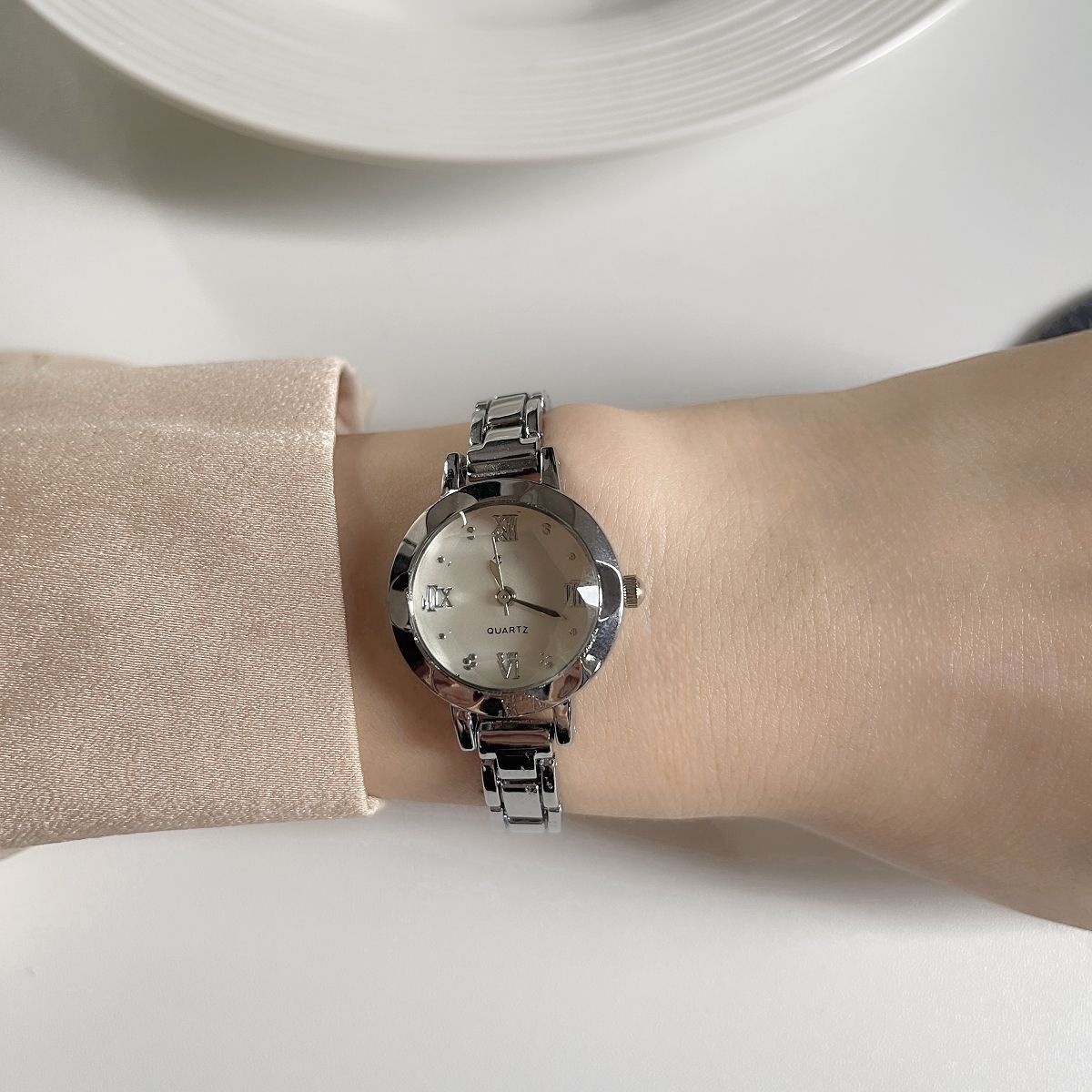 1PC Stylish Quartz Watch Round Small Dial Mixed Simulated Zircon Points ...