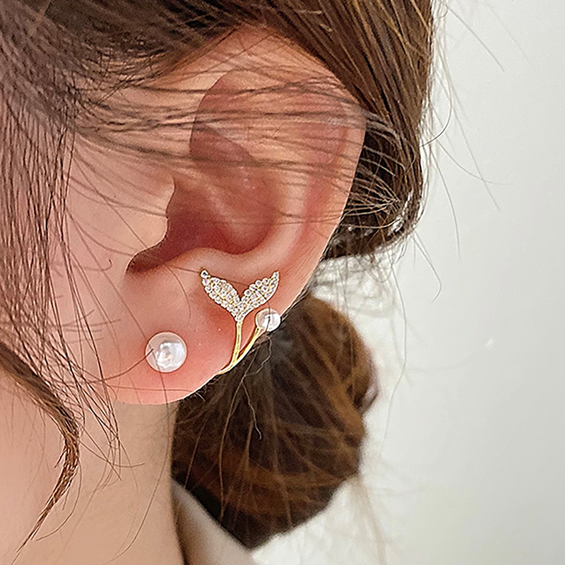 silver needle studded diamond pearl fishtail earrings French trend ...