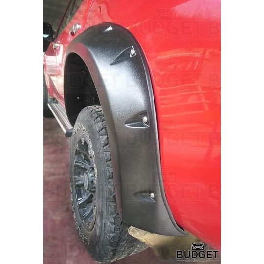 Bushwacker Fender Flare with 34 Buttons for Mitsubishi Strada Triton ...