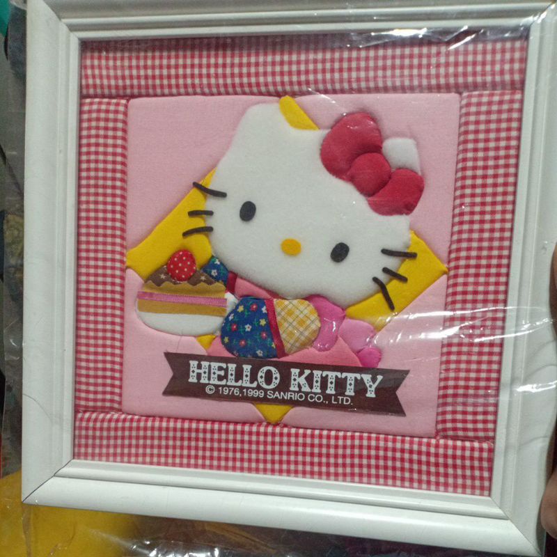 Hello kitty frame live selling checkout | Shopee Philippines
