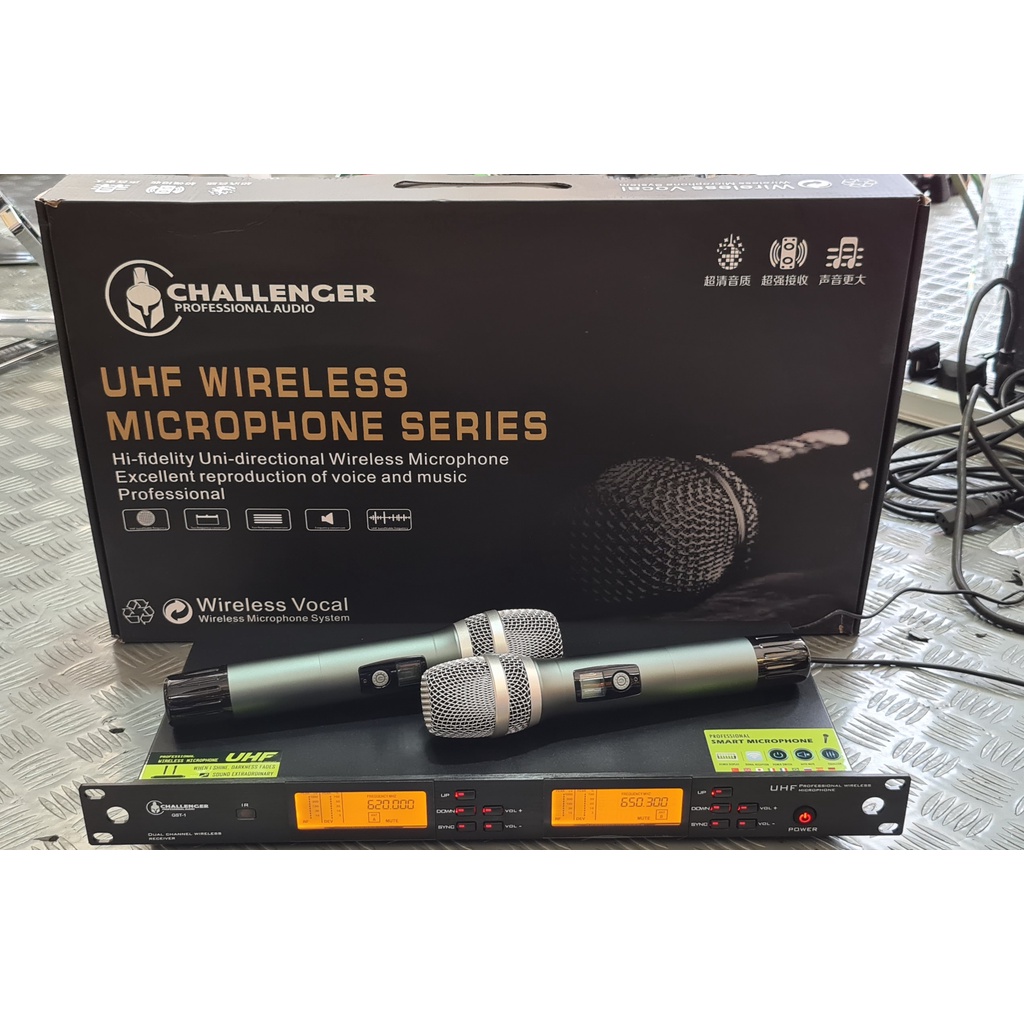 Challenger GST Dual Handheld Wireless Microphone with Changeable ...