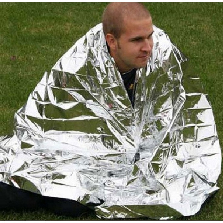 New Outdoor Water Proof Emergency Survival Rescue Blanket Foil Thermal ...