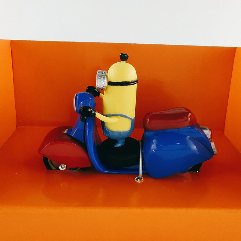 Despicable Me Despicable Me ME Minions Motorcycle Airship Convertible ...