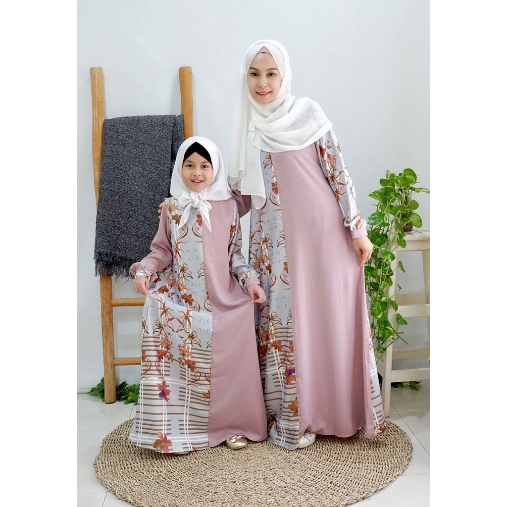 Atheera Robe Set Mother Daughter Silky Motif Flower Robe Busui Seulanga ...