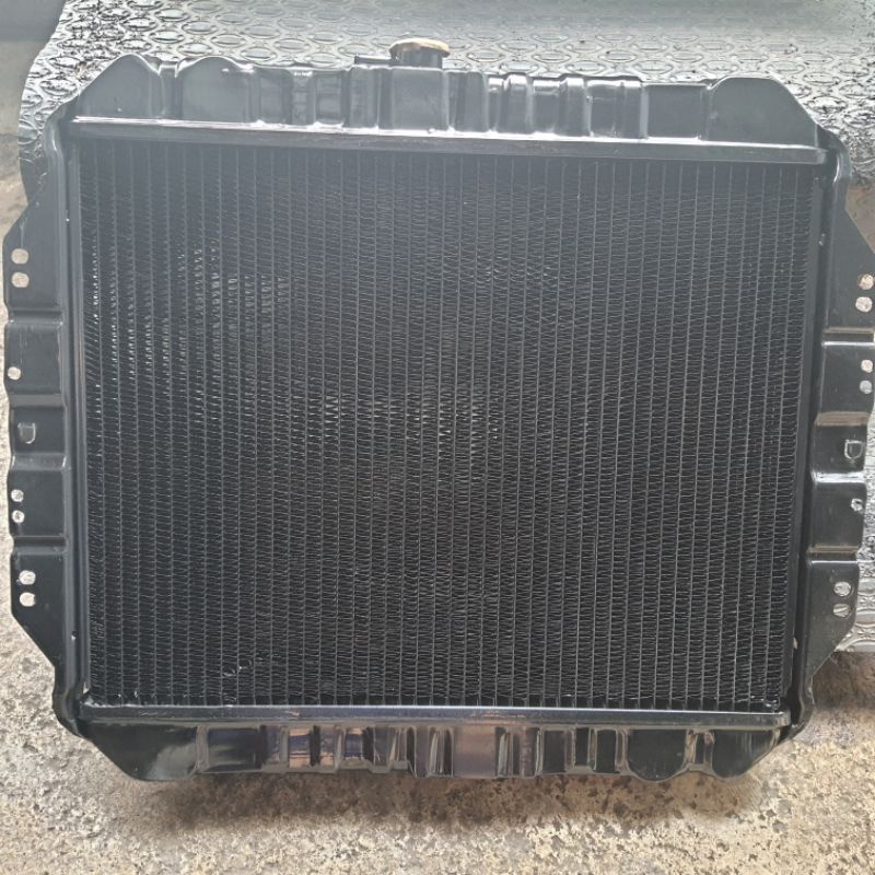 [RRT] Isuzu Crosswind manual radiator assembly | Shopee Philippines