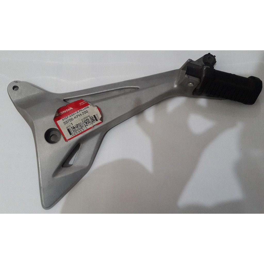 Step Assy R Pillion / Step Set Honda Supra X 125 Fi Disk Brake | Shopee ...