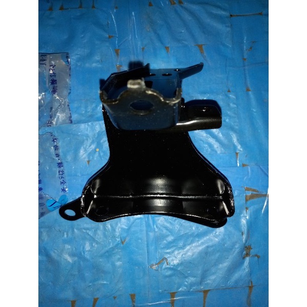 Engine Support Automatic Transmission Left Toyota Vios 1.5 (2016-up ...