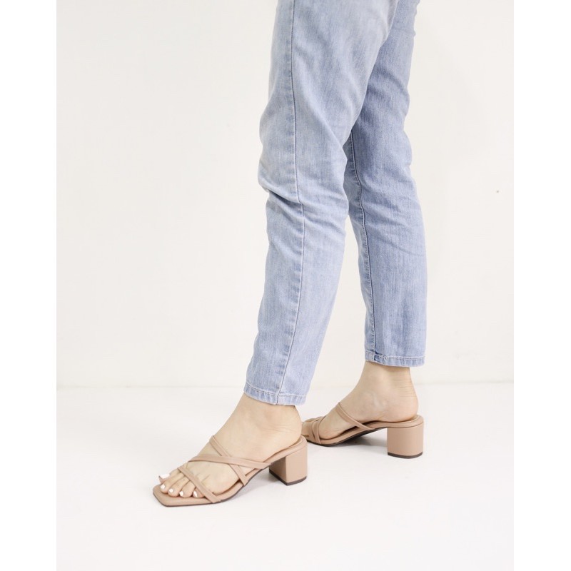 CRIZA SHOES CALI 2.5 INCHES HEELS | Shopee Philippines