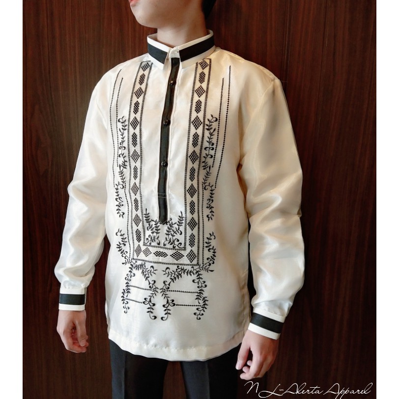 BARONG FOR MEN WITH COLLAR BLACK EMBROIDERED PURE EMBROIDERED BARONG ...