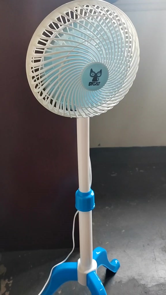 SYCAT Stand Fan Shakeable head Strong Wind Floor Fan 5 Blade Stand Fan ...