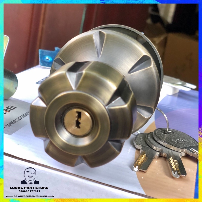 Round punch lock in moss bronze color, extremely compact, great product ...