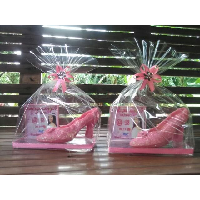 Debut Souvenirs and giveaways 15% DISCOUNT OPENING PROMO | Shopee ...