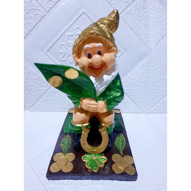 11" Pooping Dwarf with Leaf and Horse Shoe | Shopee Philippines