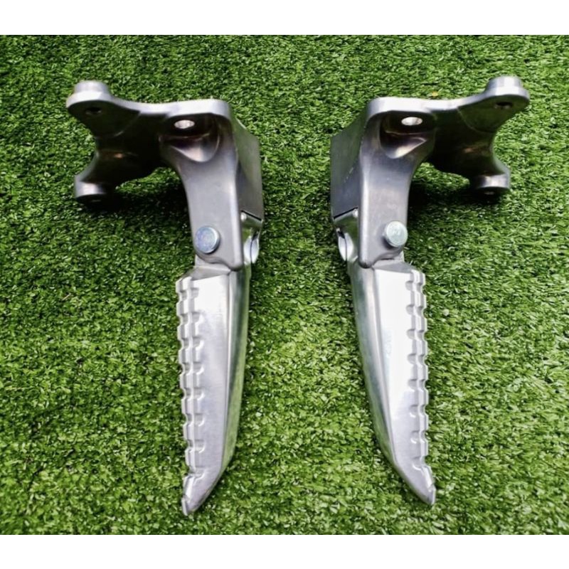 Yamaha Xmax 300 footrest 100% Yamaha Genuine Parts | Shopee Philippines