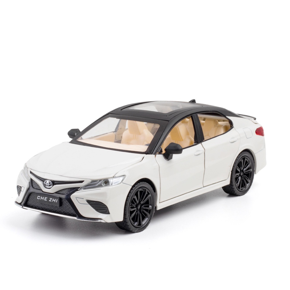 1:24 Scale Toyota Camry Alloy Car Model Diecast Car Sound Light Car ...