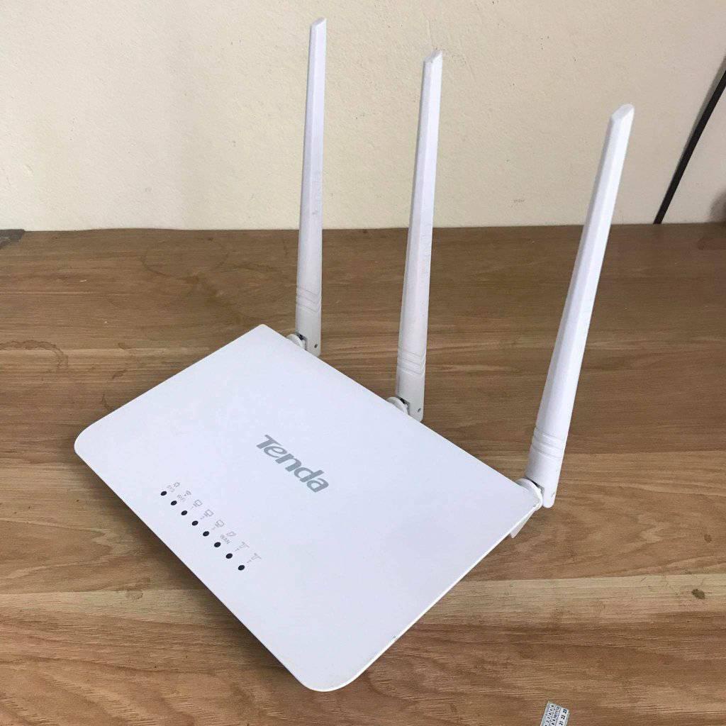 Tenda wifi transmitter with 3 strong antennas, speed 300Mbps (Old ...
