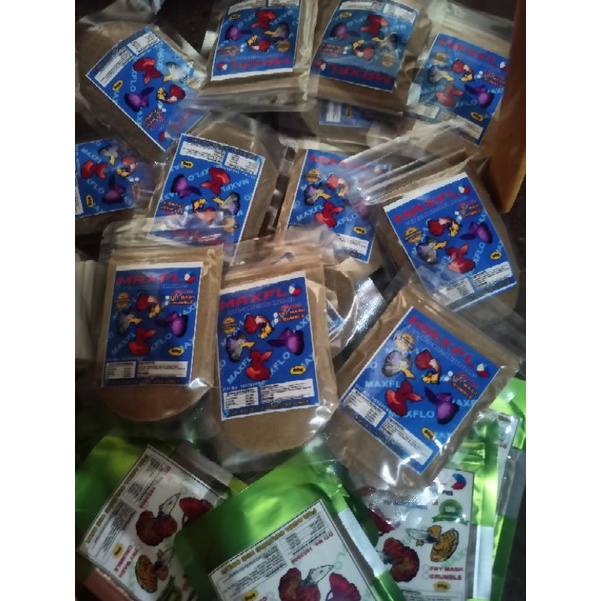 Maxflo guppy fish food feeds crumble and frymash Buy 10 get 1 free ...