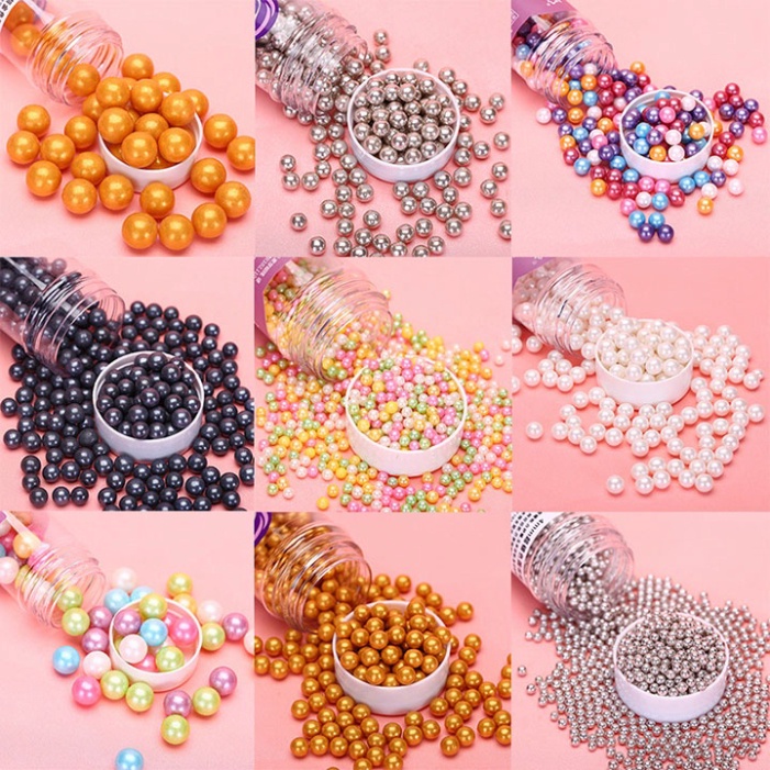 Food to decorate birthday cakes with sugar balls and sugar flakes to ...