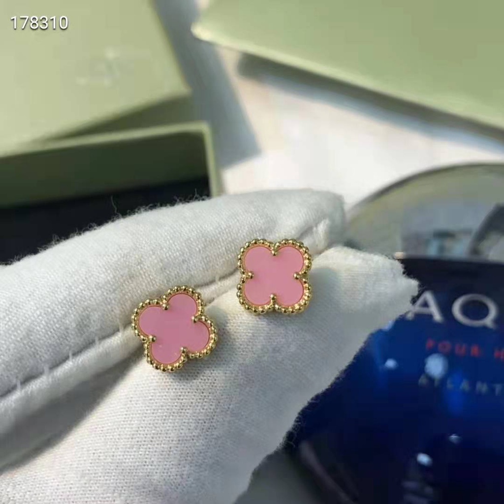 【Lupe！！】Van 2021 Classic Logo Stud Earrings Delicate Elegant Simplicity ...
