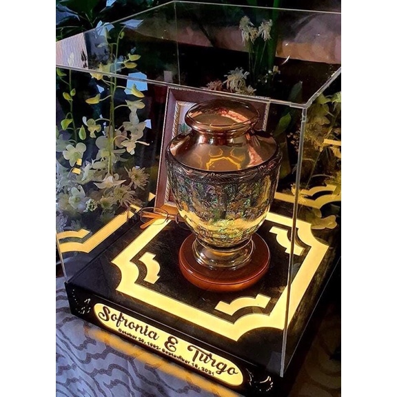 ACRYLIC URN DUST COVER CASE DISPLAY WITH LIGHT (PERSONALIZED) | Shopee ...