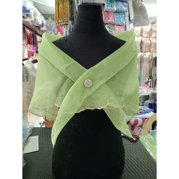 Filipiniana Alampay/ Shawl Embroidery Design (Brooch not included ...