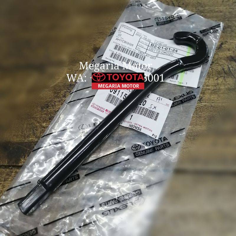 Original Innova Fortuner Hilux Spare Tire Jack Round Handle Hook ...